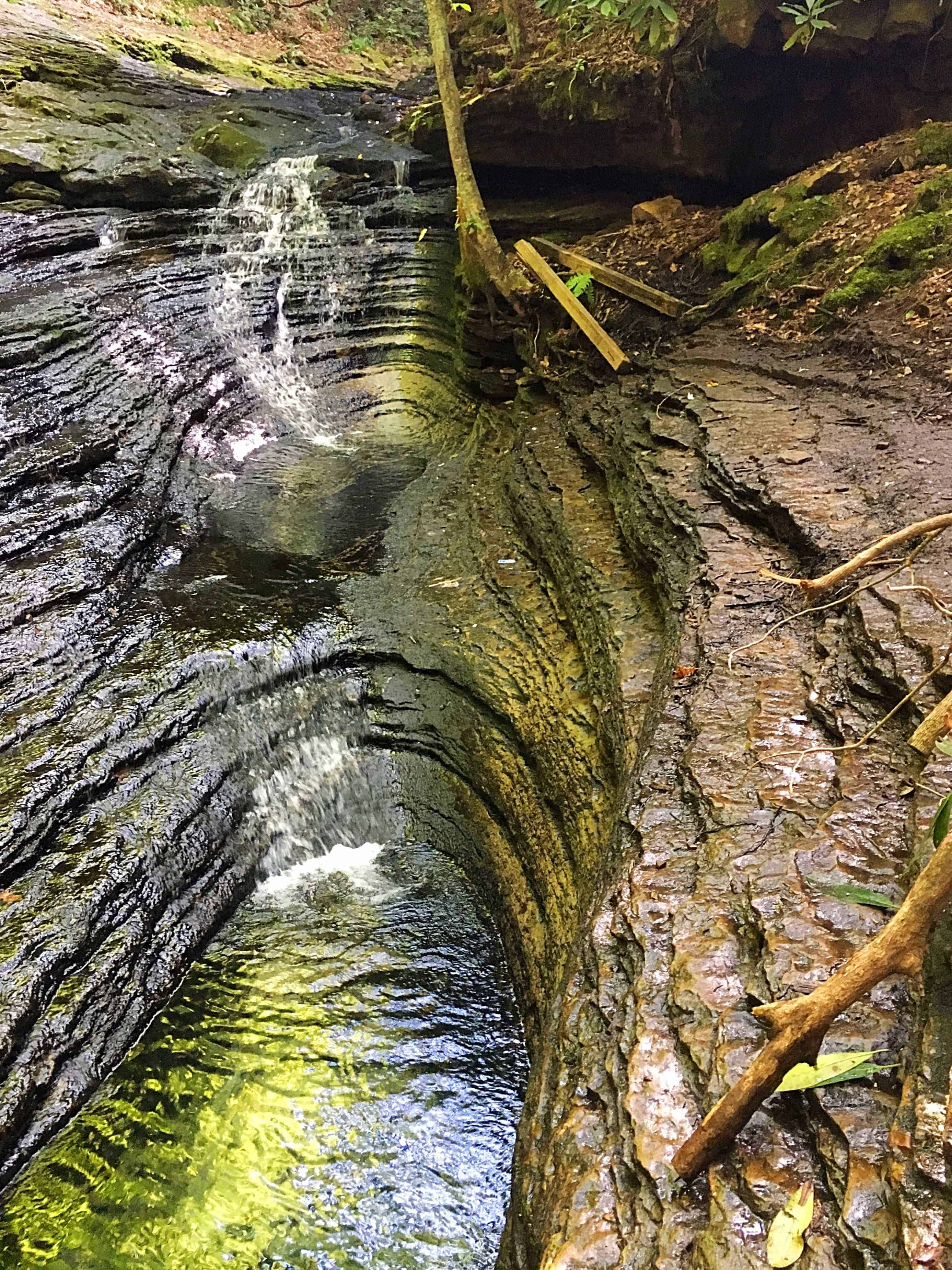 2 Must See Spots in Southwest Virginia - Kindly Unspoken