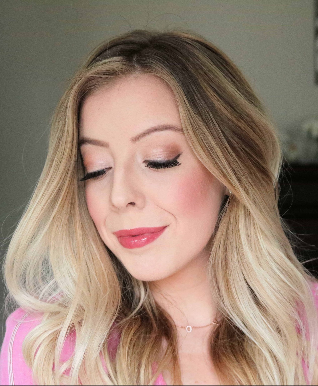Soft and Romantic Makeup Tutorial - Kindly Unspoken