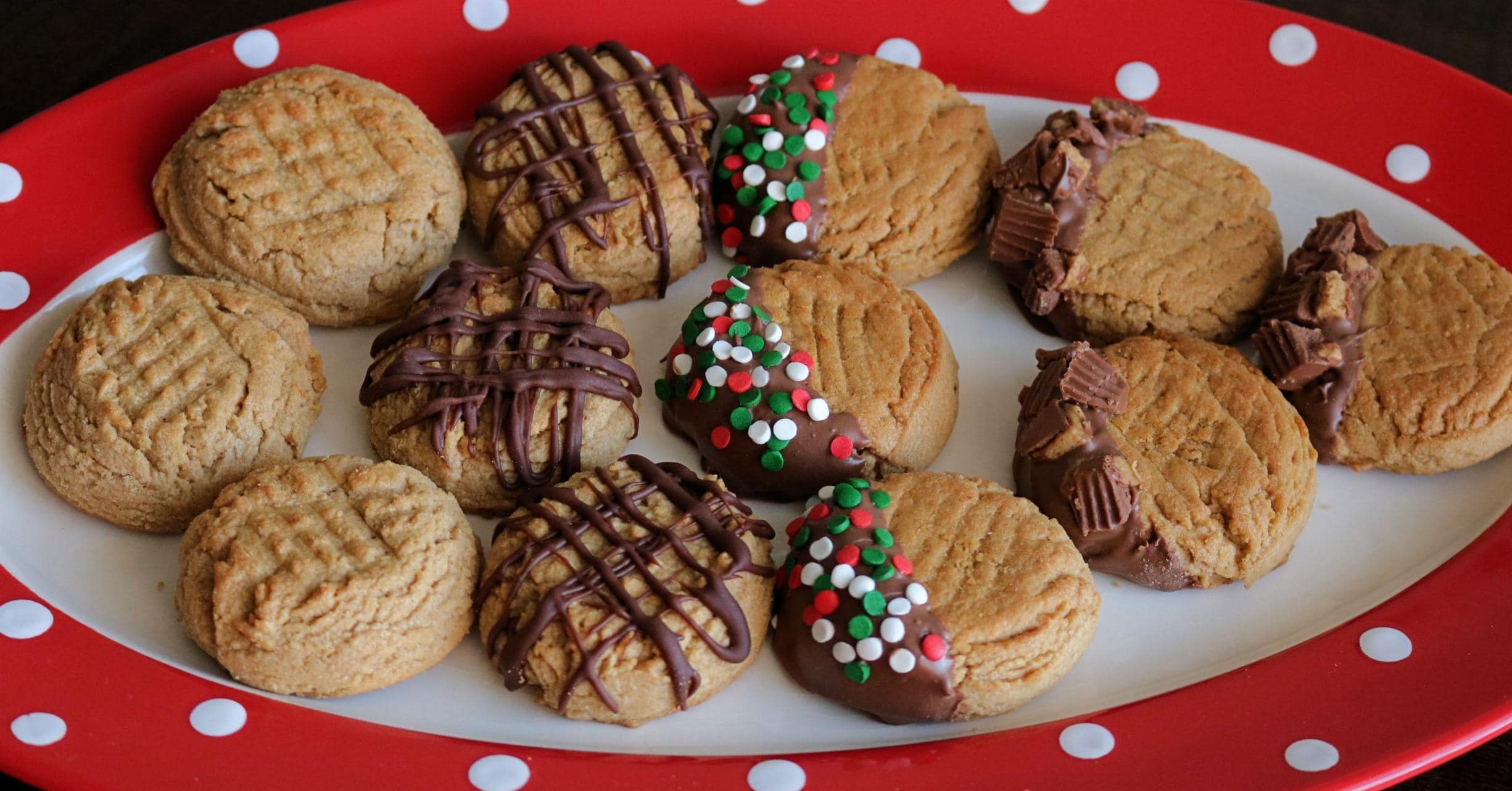 Delicious Peanut Butter Christmas Cookies - Kindly Unspoken