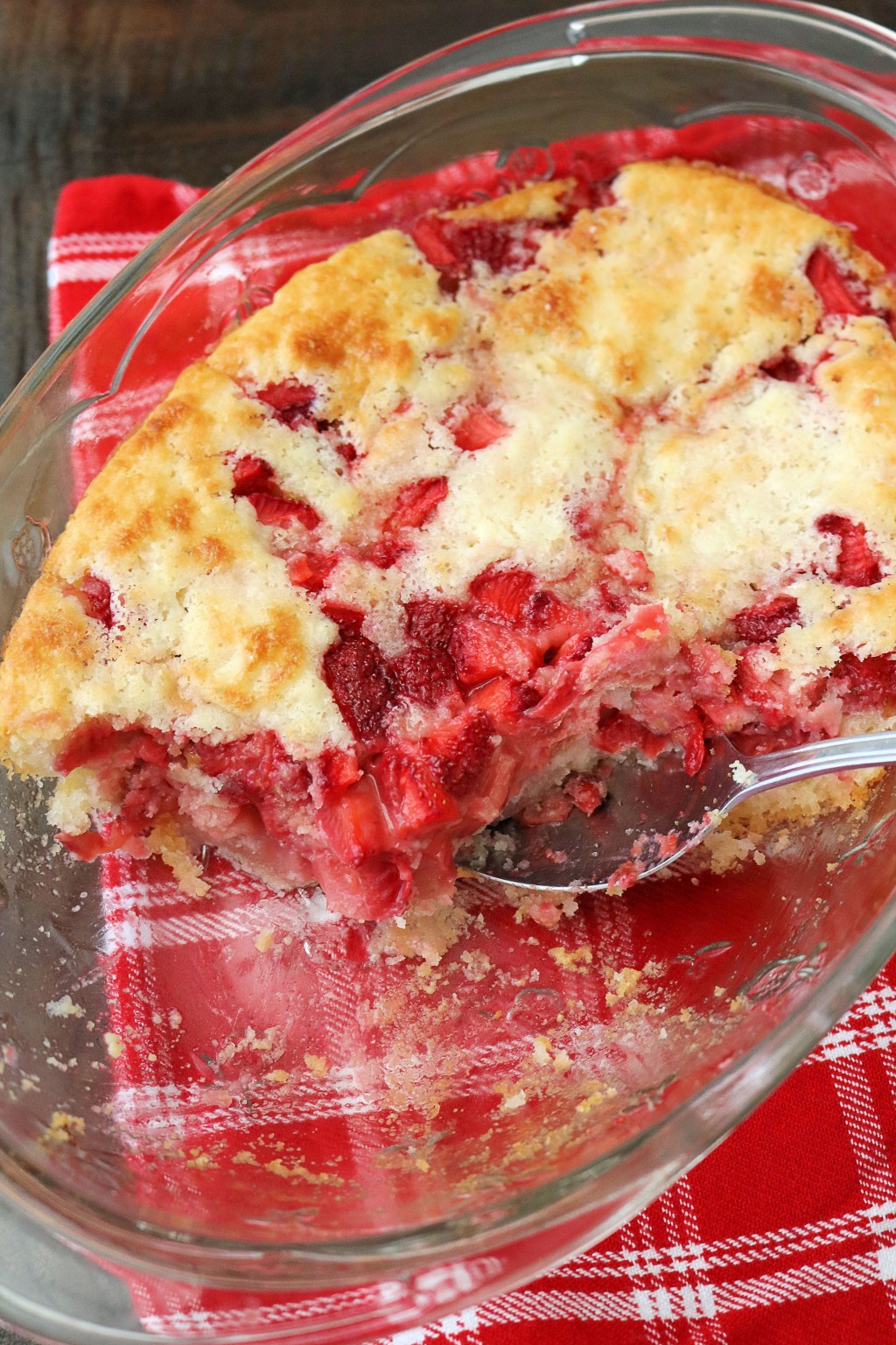 Old Fashioned Easy Strawberry Cobbler - Kindly Unspoken